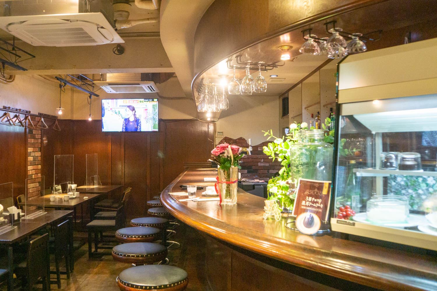 枚方市駅ちかくにつくってた「SPO cafe Repos ユーカリ」がオープンしてる。元アムリタのお店 - 枚方つーしん