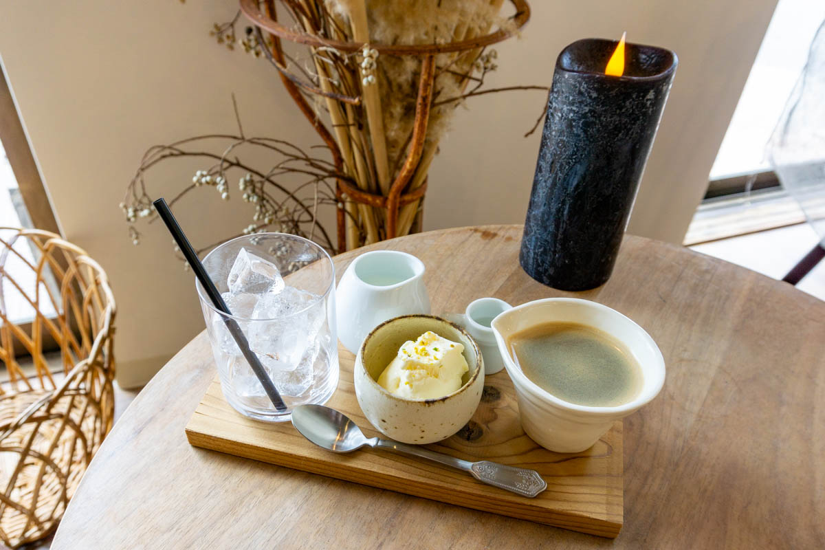 「cafe FLAG」の『アフォガード カフェラテ』（枚方市茄子作北町）【ひらつーグルメ】 - 枚方つーしん