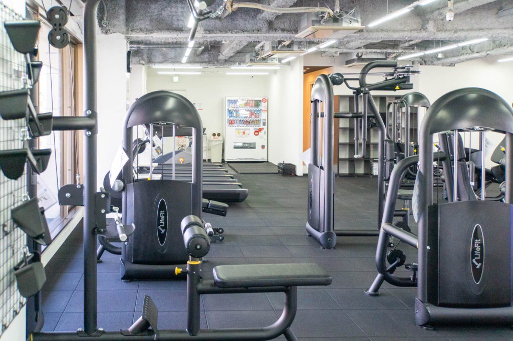 枚方T-SITEそばにつくってたジム「LifeFit」がオープンしてる。24時間営業 - 枚方つーしん