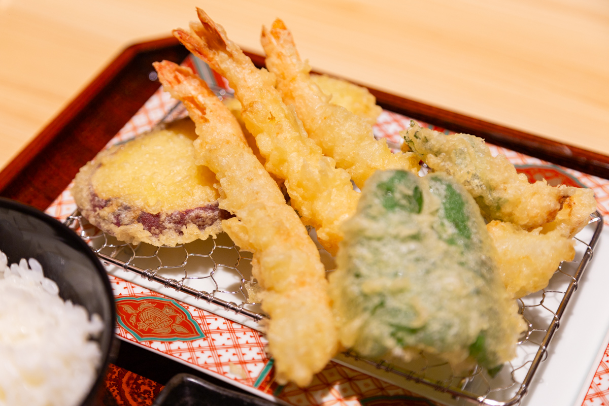 くずはモールダイニングストリートのリニューアル第1弾！サクサク黄金色の天ぷら専門店と豪快肉厚ハンバーガーのお店がOPEN【ひらつー広告 ...