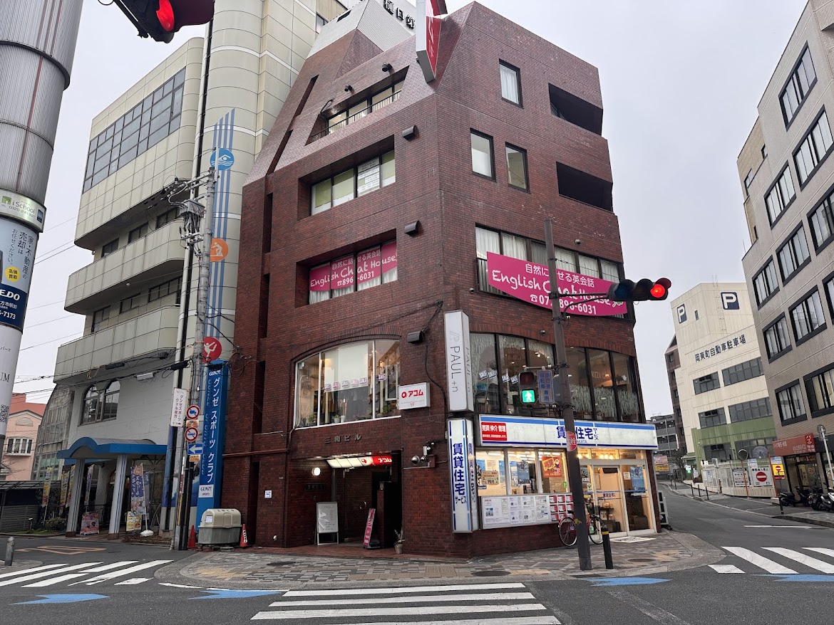 「RIZZA & RIZZA CAFE（リザ&リザカフェ）」の『塩キャラメルシナモンカボチャ』と『ミルクコーヒー アイリッシュミルク』（枚方 ...