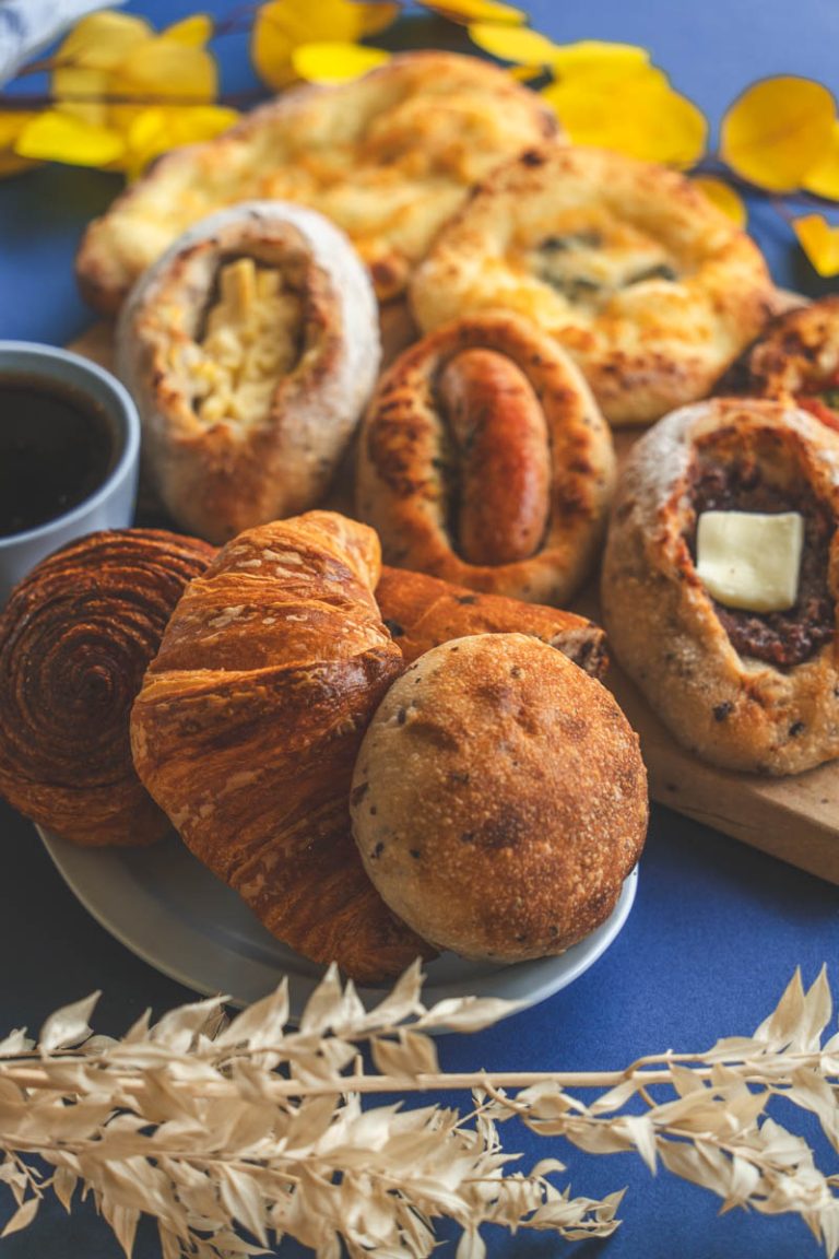 「THE GROUNDS BAKER」の『お米の塩パン』『のびーるクロワッサン』など（枚方T-SITE）【ひらつーグルメ広告】 - 枚方つーしん